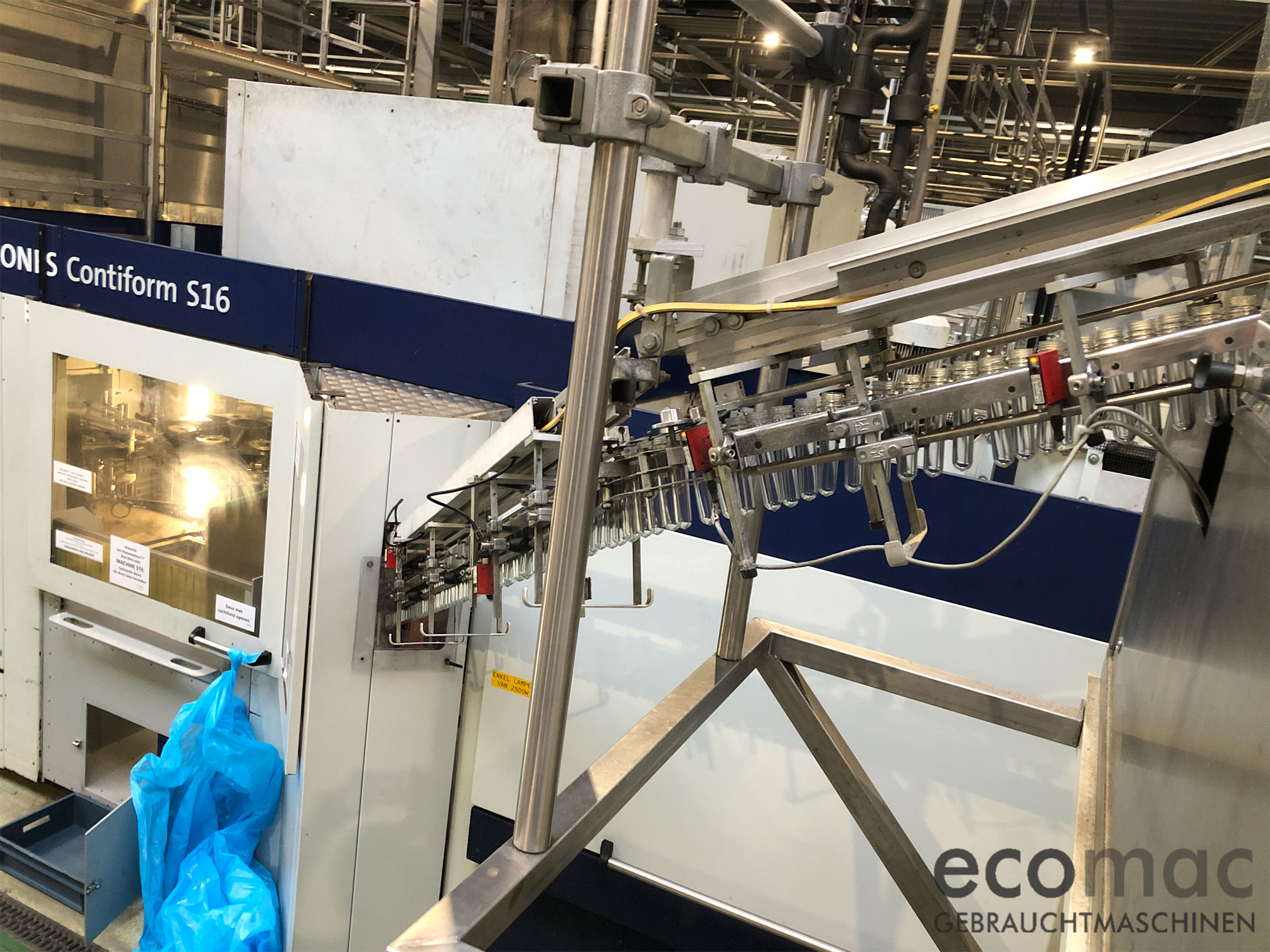 Gebrauchte EW-Abfüllanlage für PET Flaschen # 10-23972 - ecomac